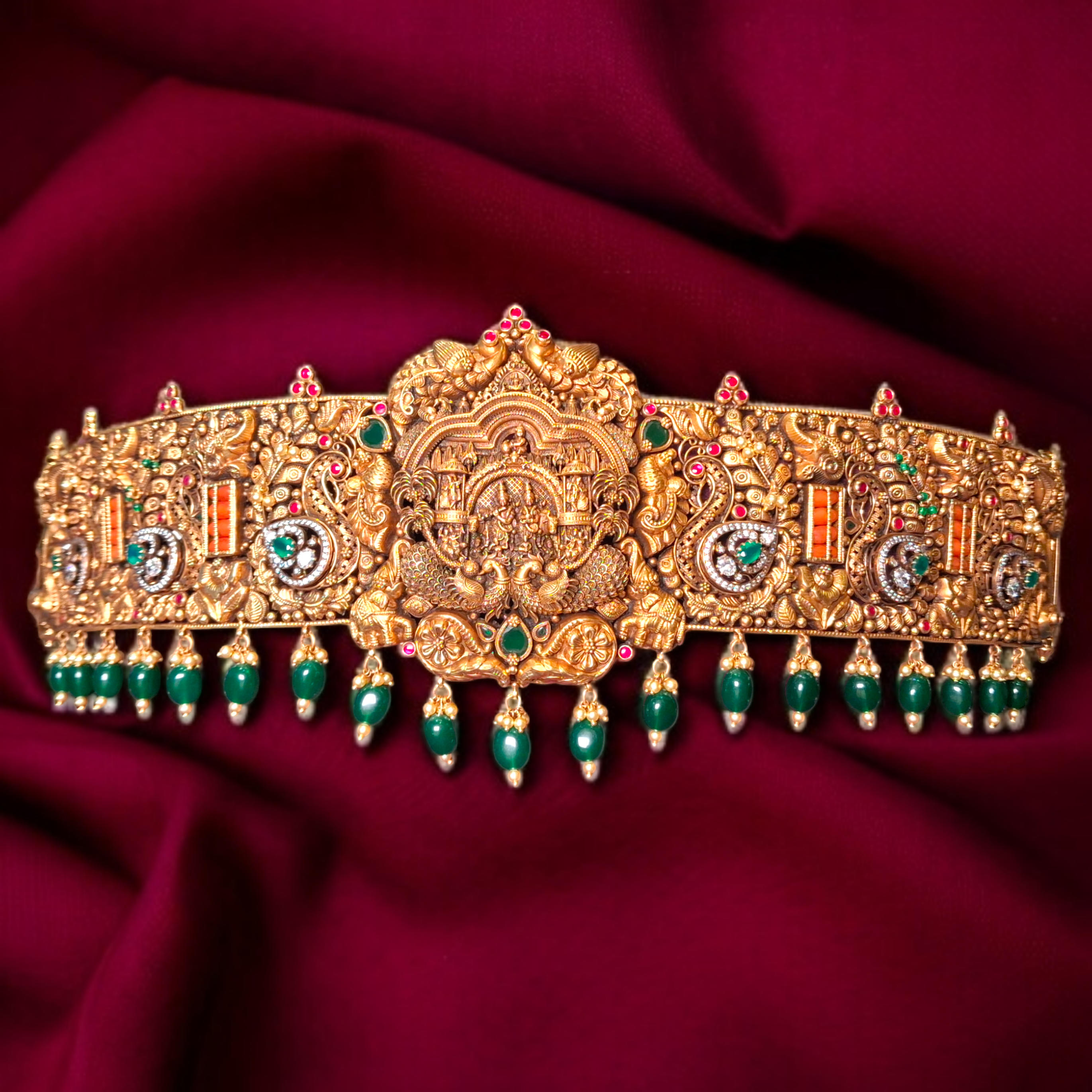 Devi Pavitra Gold & Diamonds